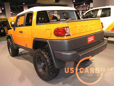 2007 Toyota FJ Cruiser auf der SEMA Show 2006 in Las Vegas
